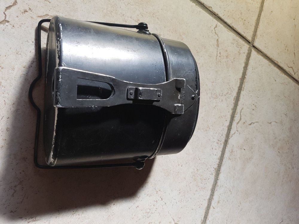 Schweizer Armee Gamelle Essgeschirr (Gebraucht) in Remetschwil für CHF 1 – mit Lieferung auf ...