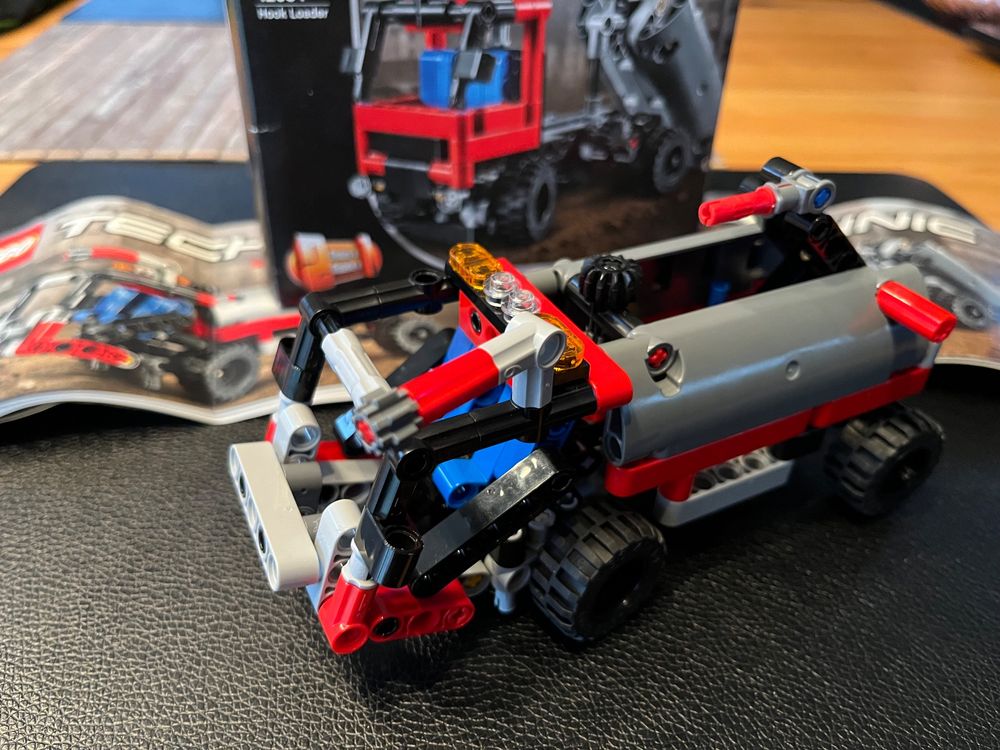 Lego Technic 42084 Hook Loader / Feuerwehrauto 2 in 1 (Gebraucht) in ...