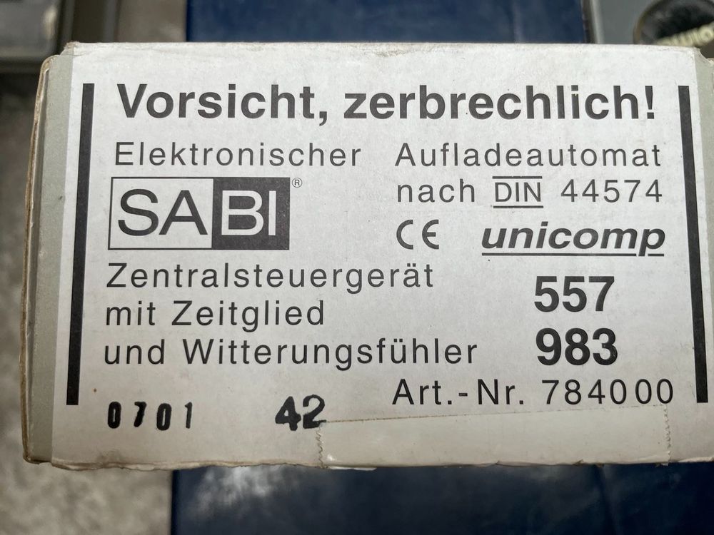Unicomp 557 Fussboden Heizung Regler Elektro (Defekt) in Basel für CHF ...