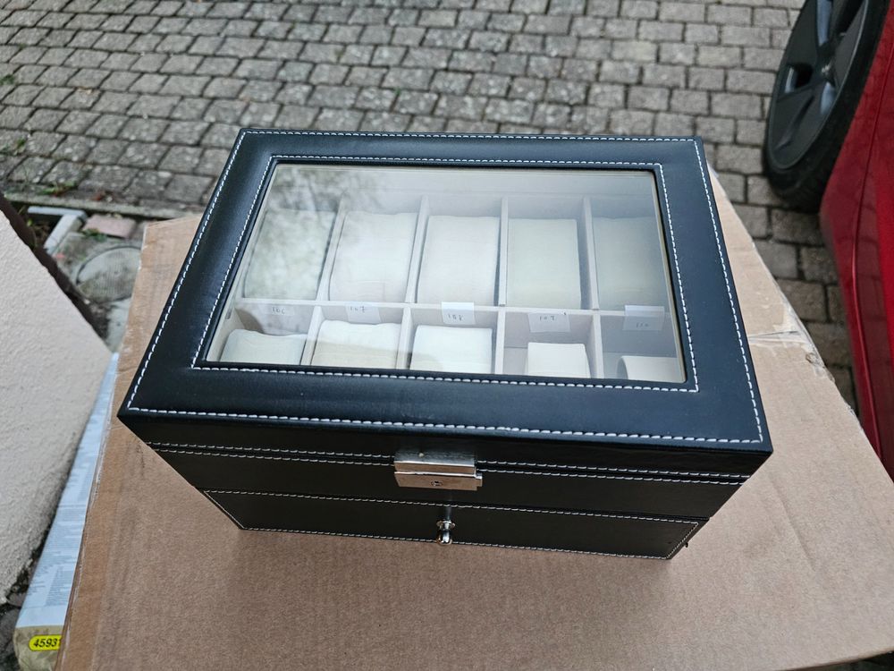 Armbanduhr -Speicherbox 20 Uhren (Gebraucht) in Lonay für CHF 20 – mit Lieferung auf Ricardo kaufen
