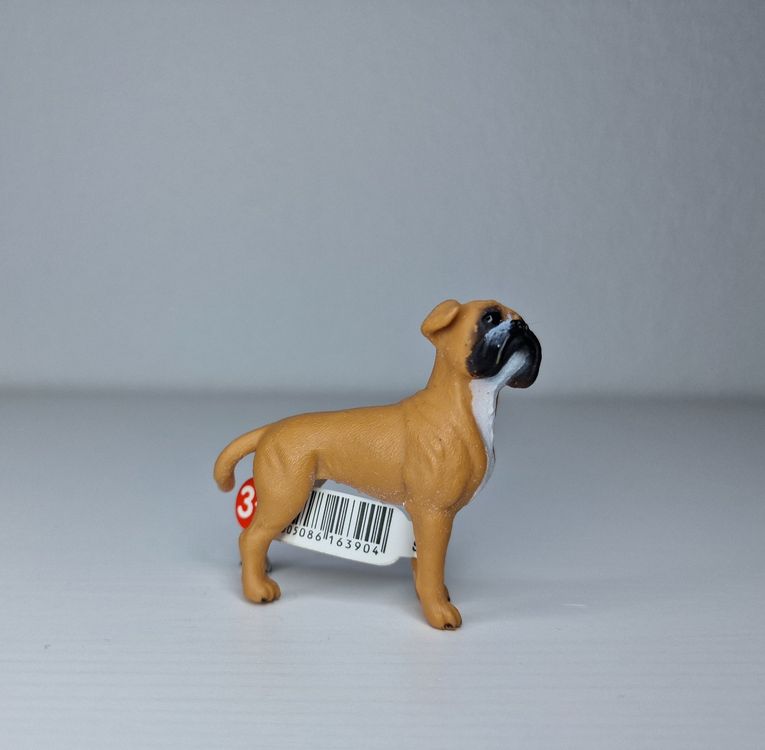 Schleich 16390 Boxerhündin mit Etikett (Neu (gemäss Beschreibung)) in ...