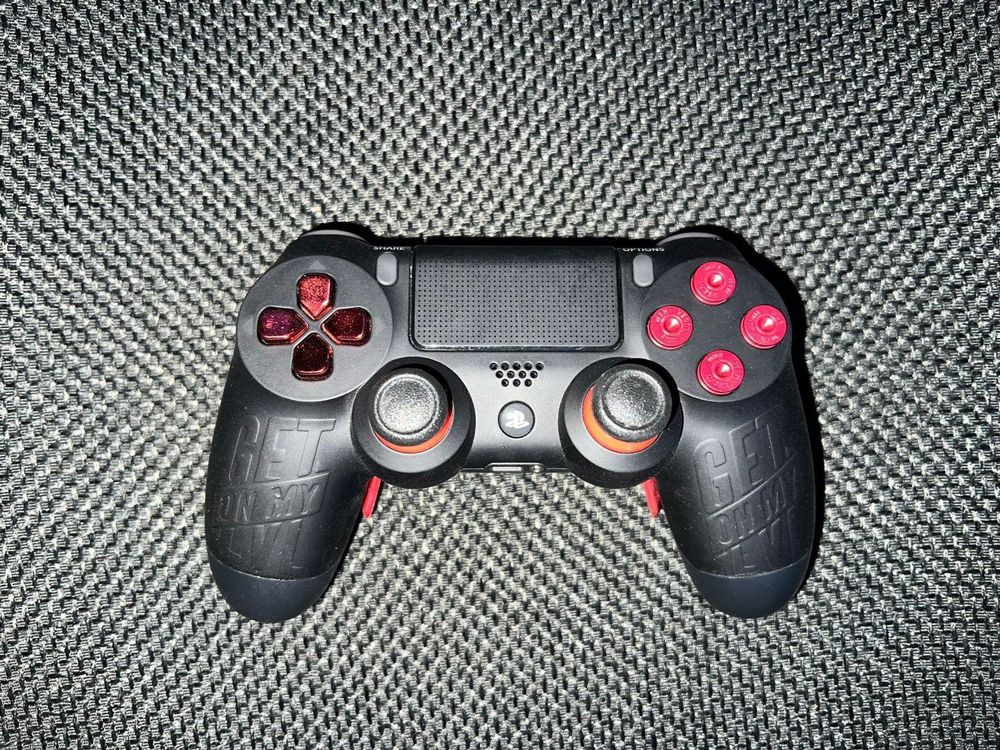King Controller PS4 Montanablack Design (Gebraucht) in Oberhofen TG für ...
