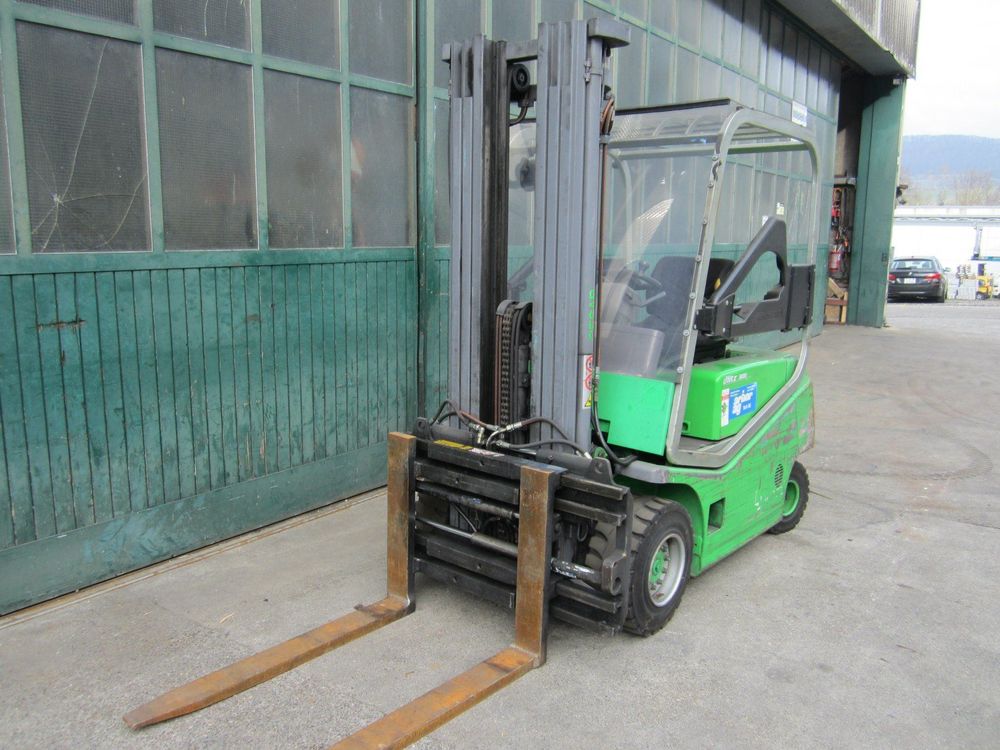 Stapler Elektro CESAB defekt (Defekt) in Aarau für CHF 3270 – nur ...