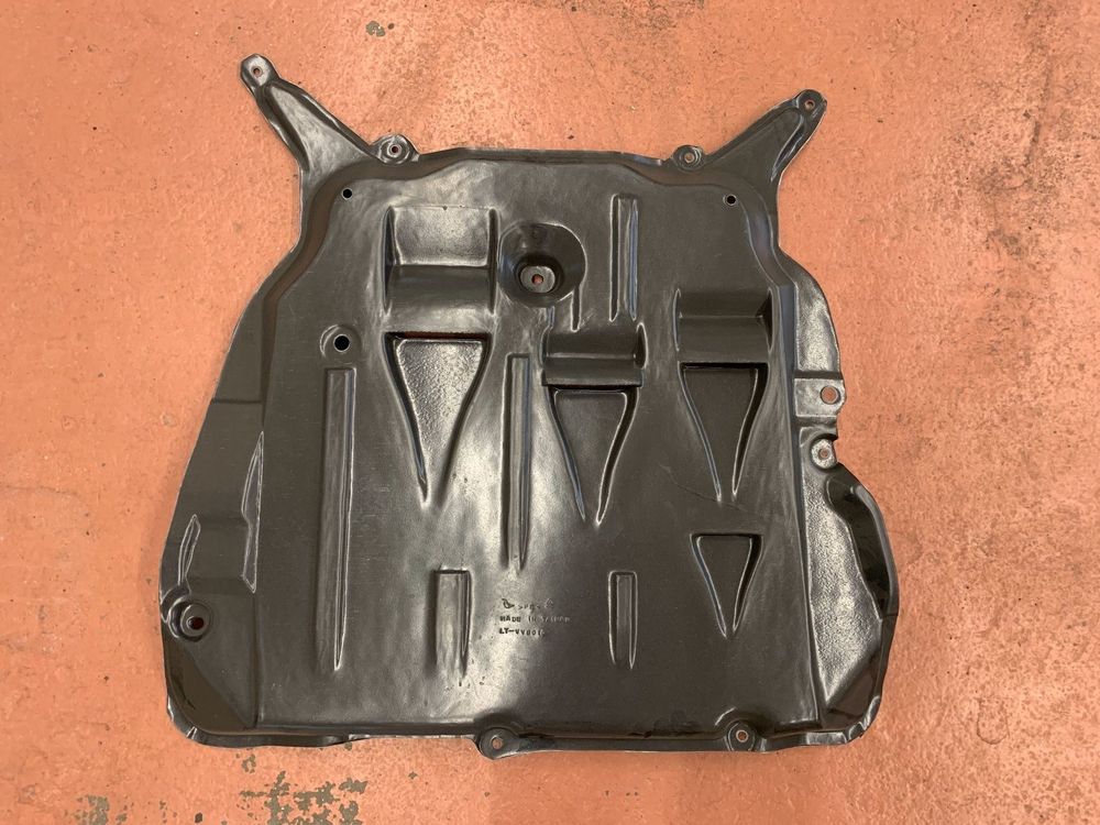 Motorabdeckung Schutzwanne Volvo XC90 | Kaufen auf Ricardo