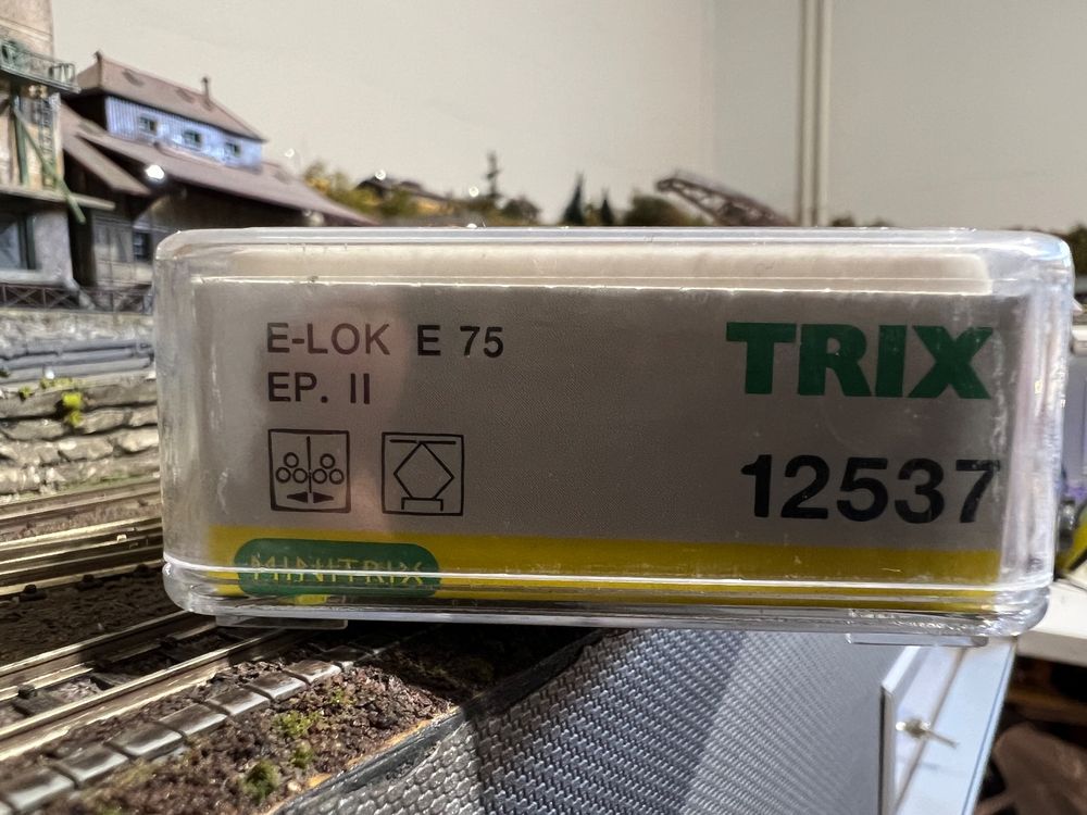 Minitrix 12537 E Lok E75 Digital (Neu (gemäss Beschreibung)) in Pfäffikon ZH für CHF 105 – mit ...
