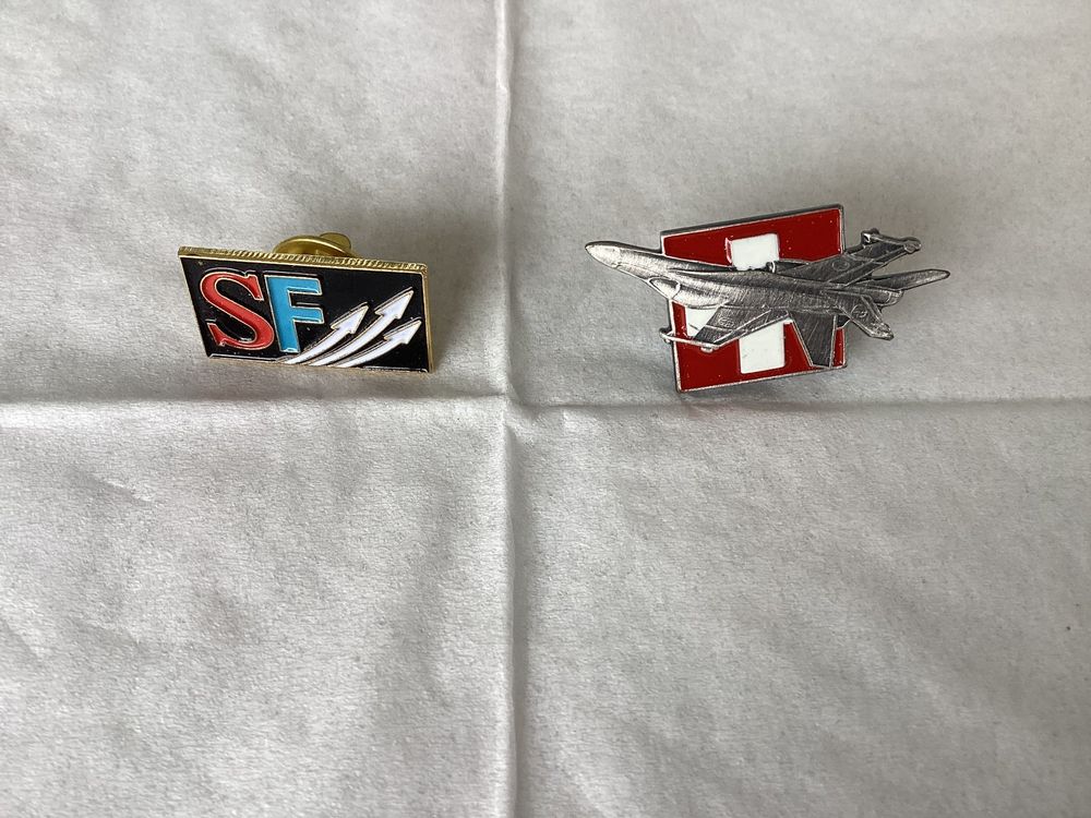 Schweizer Luftwaffe Pins, Jet und SF, Top Zustand! (Gebraucht) in ...