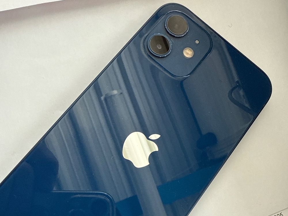 iPhone 12, 128GB, Blau, guter Zustand (Gebraucht) in Liestal für CHF ...