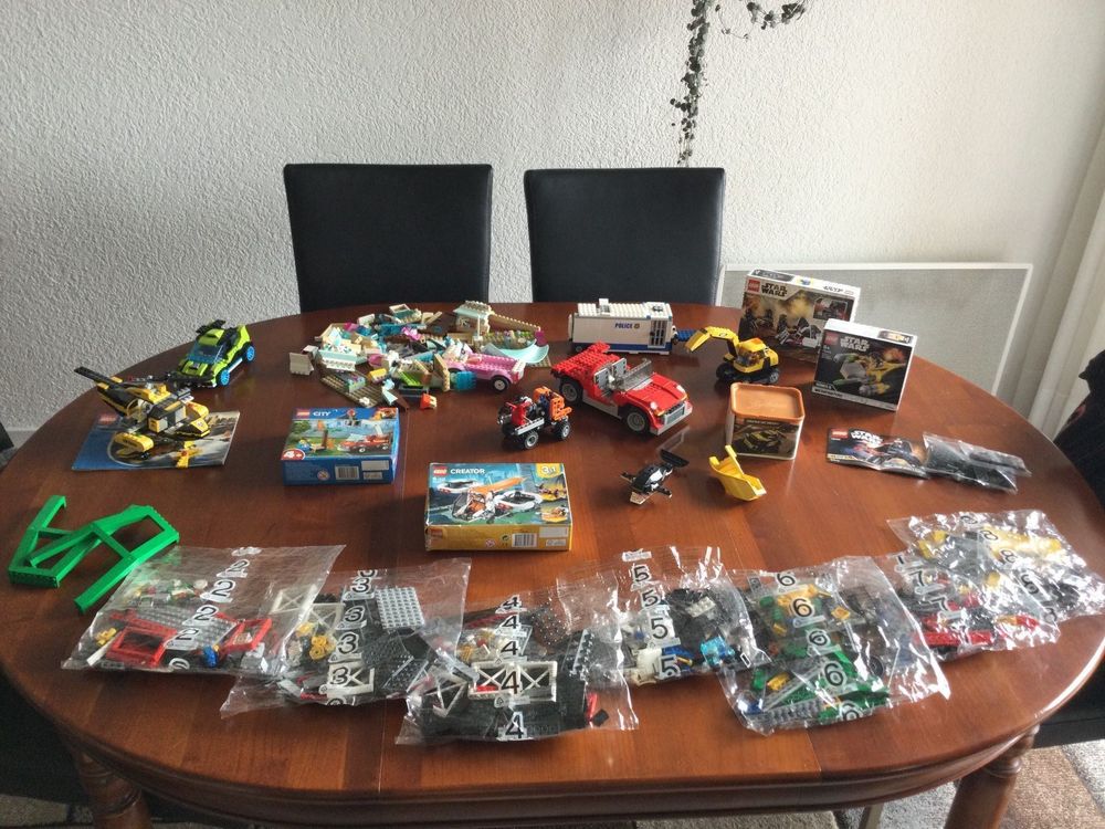Lego 3,6 kg divers sets + train 66405 (Gebraucht) in Crissier für CHF ...