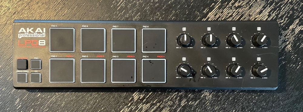 AKAI LPD8 - Laptop Pad Controller (Schwarz) (Gebraucht) in Zürich für ...