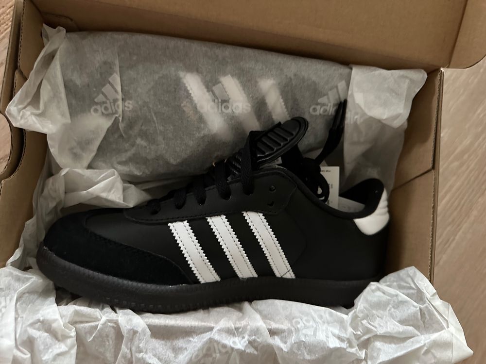 ADIDAS Samba J, Gr. 38 (Neu und originalverpackt) in Zürich für CHF 85 ...