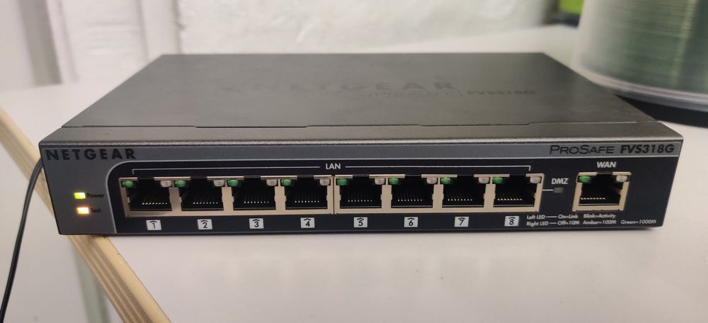 Netgear ProSAFE FVS318G 8-Port Gigabit VPN Firewall Router (Gebraucht ...