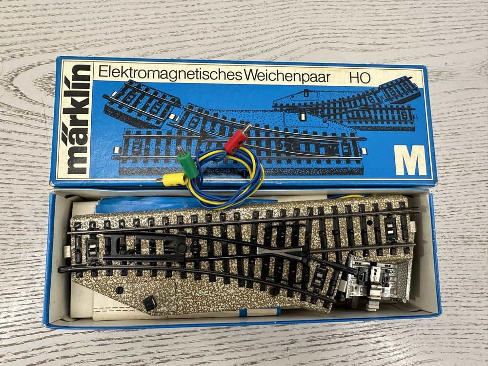 Märklin 5137 elektromagnetisches Weichenpaar | Kaufen auf Ricardo
