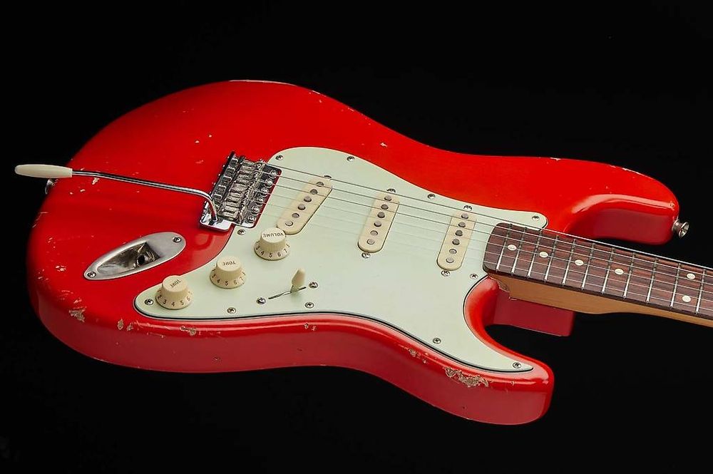Stratocaster Fiesta Red Relic MJT (Gebraucht) in Froideville für CHF ...