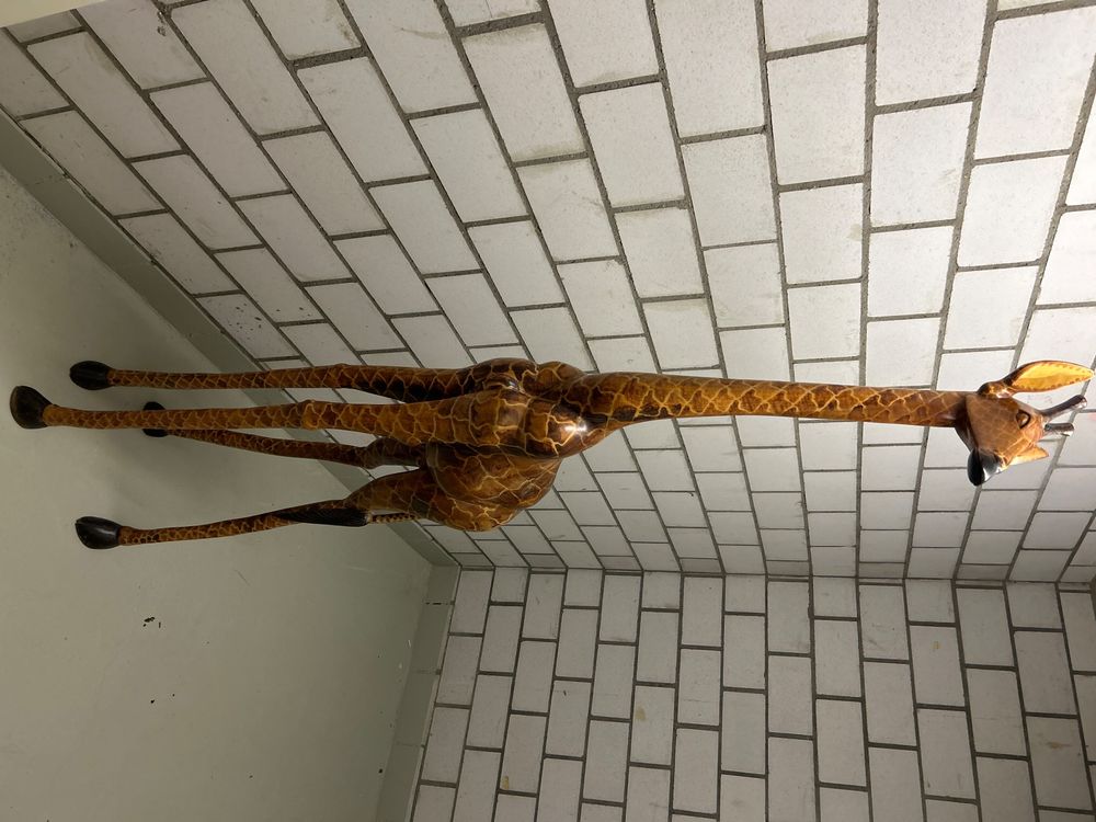 Giraffe aus Holz (Gebraucht) in Wettingen für CHF 41 – nur Abholung auf Ricardo kaufen