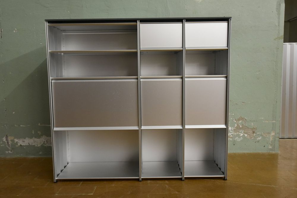 Schweizer Designer Regal aus Aluminium Radar (Gebraucht) in ...