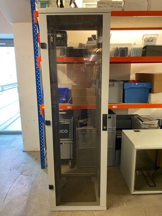 Server-Rack Triton | Kaufen auf Ricardo