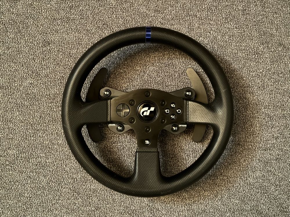 Thrustmaster T300 RS GT-Edition + Ferrari F1 Wheel Add-On (Neu (gemäss ...