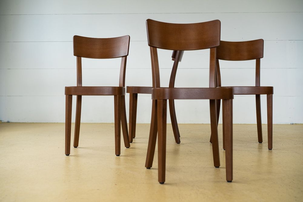 Swiss Design: Horgen Glarus Classic Stühle im Set (Neu (gemäss ...