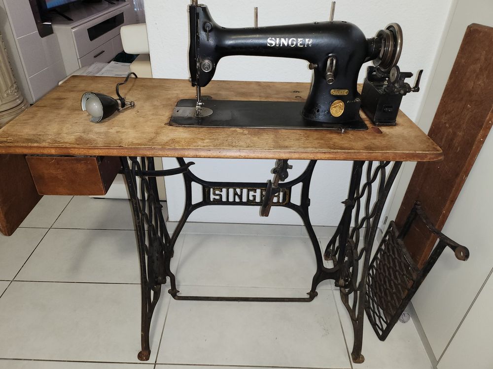 Machine a coudre Singer 31k32 avec moteur électrique. | Kaufen auf Ricardo