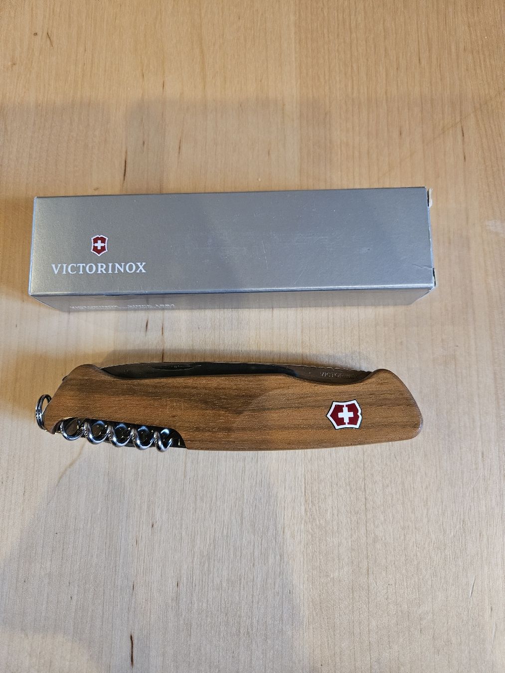 victorinox Ranger Wood 55 (Neuf avec emballage d'origine) à Berolle ...