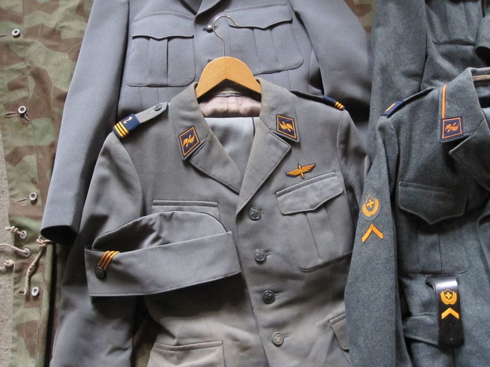 Lot Uniformen Ord.49 Luftwaffe (Gebraucht) in Worb für CHF 56 – mit ...