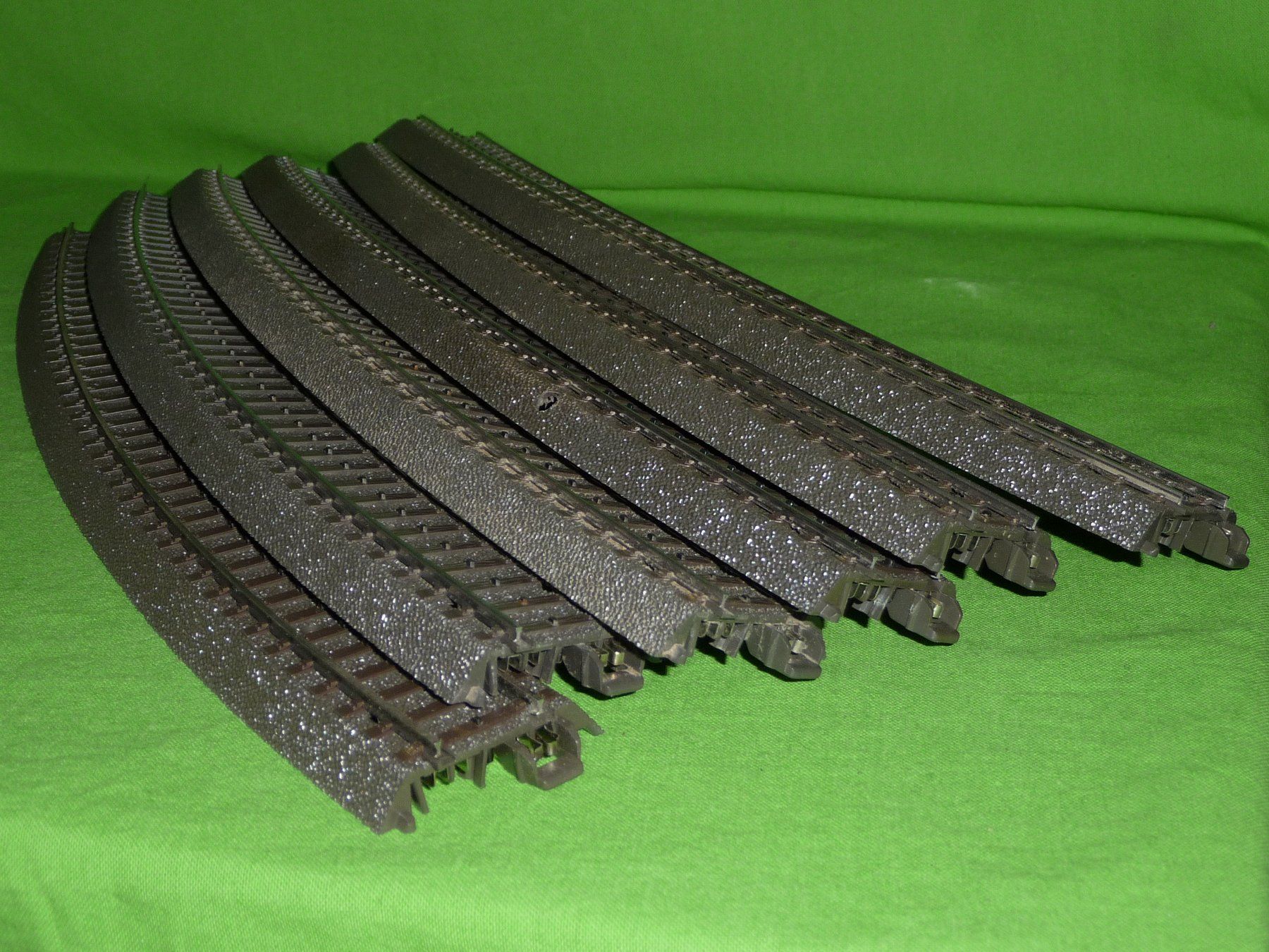 C-Gleis 6x Bogen Märklin 24430 Aussenbogen Radius 4 gebr. (Gebraucht ...