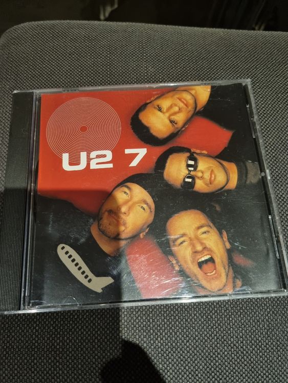 U2 7 cd limited edition (Gebraucht) in Roveredo GR für CHF 23 – mit ...