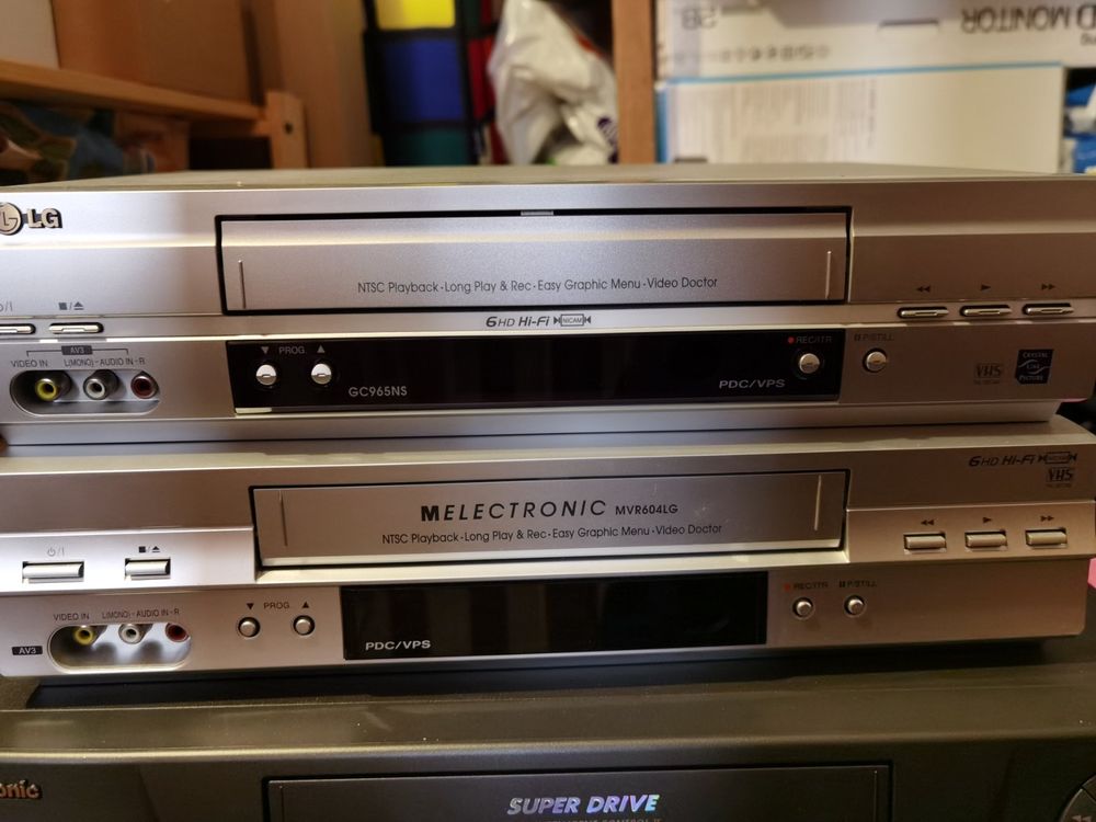 4 VHS Rekorder (Gebraucht) in Zollikofen für CHF 70 – nur Abholung auf Ricardo kaufen