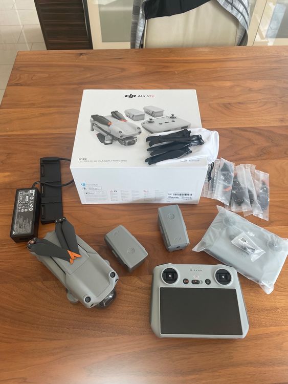 DJI Air 2S Fly More Combo inkl. Zusatz RC- Controller (Gebraucht) in ...