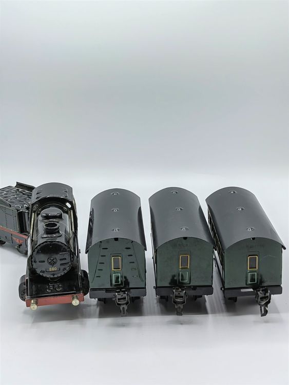 Spur 0 Märklin Zug R 880 Uhrwerk mit 3 Wagen, OVP (Gebraucht) in Basel ...