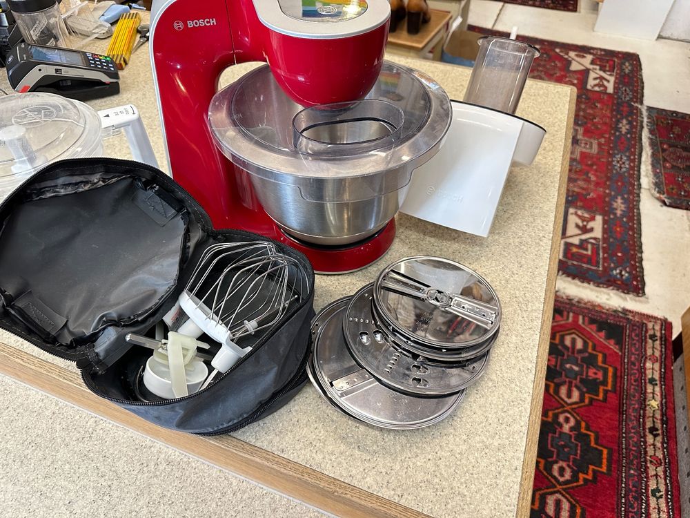 Bosch Küchenmaschine MUM5 CreationLine MUM58720 | Kaufen auf Ricardo