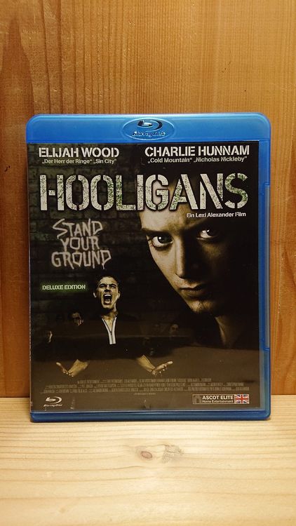 HOOLIGANS Blu-Ray mit Elijah Wood (Gebraucht) in Wilderswil für CHF 7.7 ...