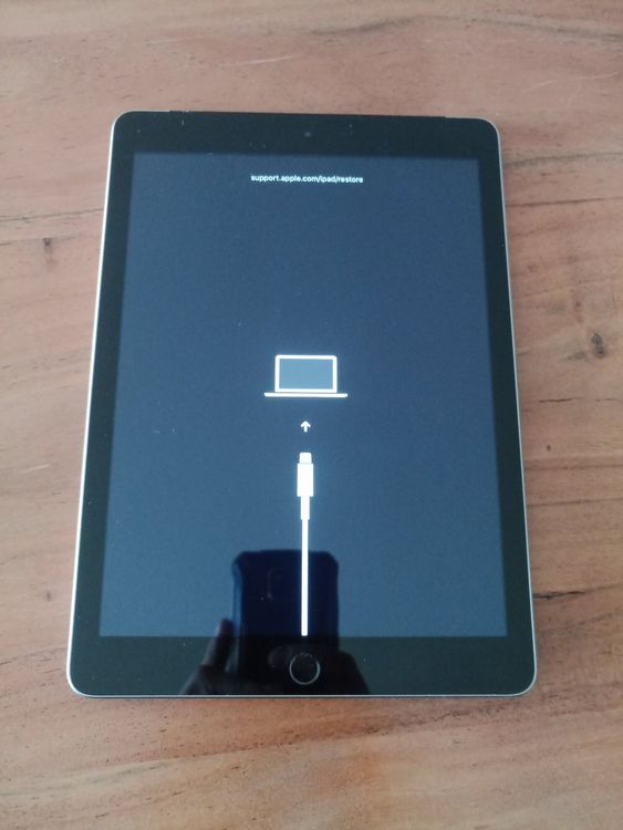 Ipad 5. Generatin Wifi Sim-Karte | Kaufen auf Ricardo