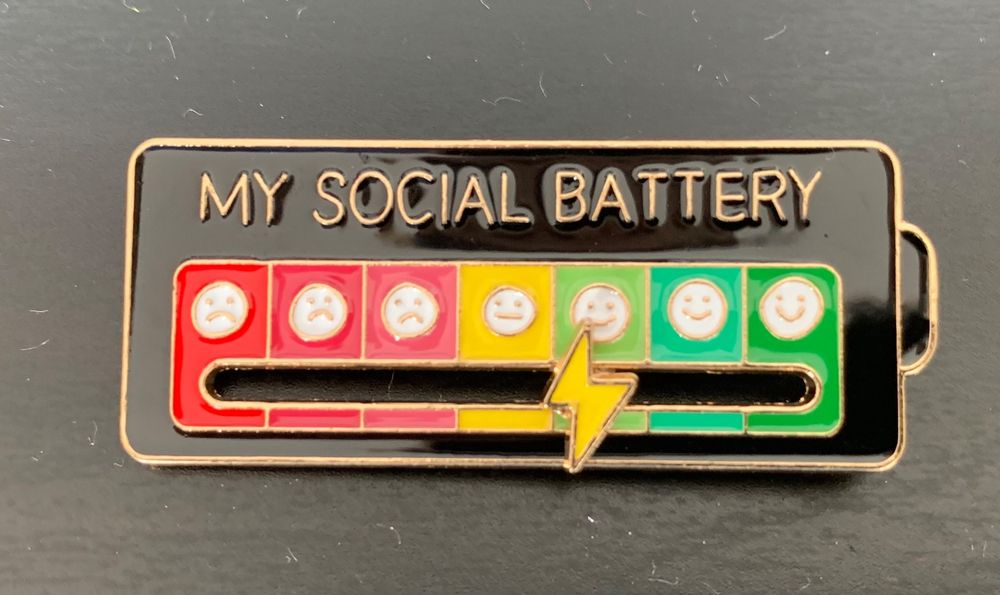 Stimmungs Pin / Anstecker My Social Battery (Neu und originalverpackt ...