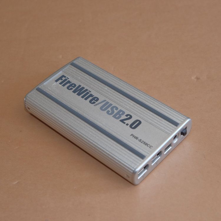 FireWire - USB 2.0 Festplattengehäuse für 2.5" HD oder SSD (Gebraucht ...