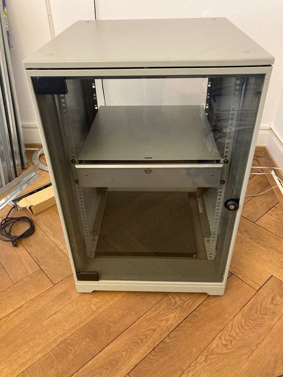 Computer-Rack | Kaufen auf Ricardo