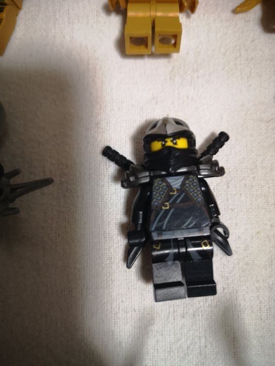 (L48) 11 x Lego ninjago Goldige Figur,,Waffen, schwarze Fig. | Kaufen auf Ricardo