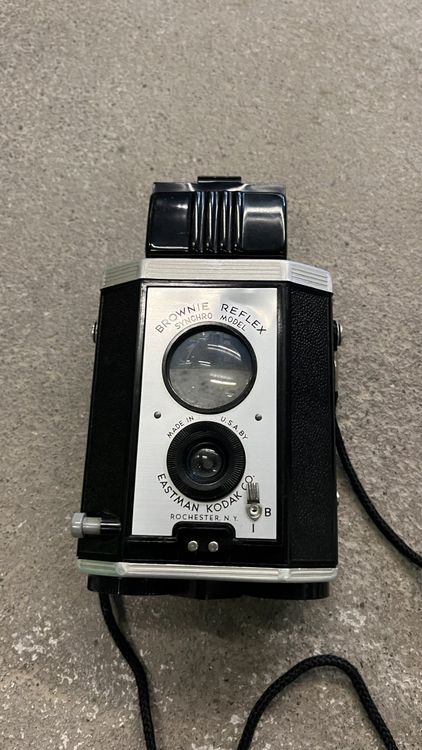 Vintage Kamera Brownie Reflex Model B (Gebraucht) in Bern für CHF 25 ...