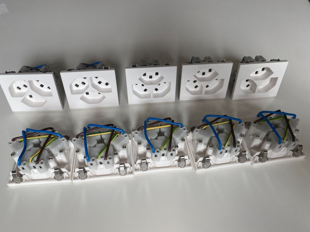 10x FLF Steckdosen 3xT23 verkabelt, neu | Kaufen auf Ricardo