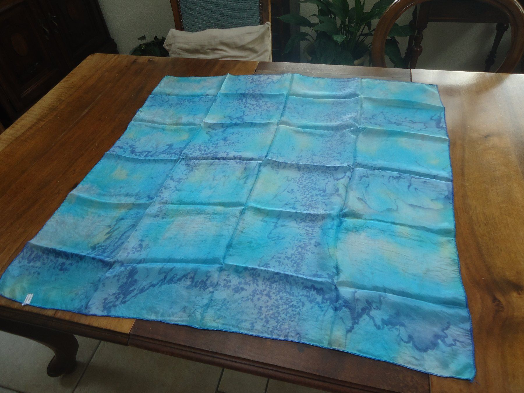 Foulard en soie - Tons de bleu et turquoise (D'occasion) à Vessy pour ...