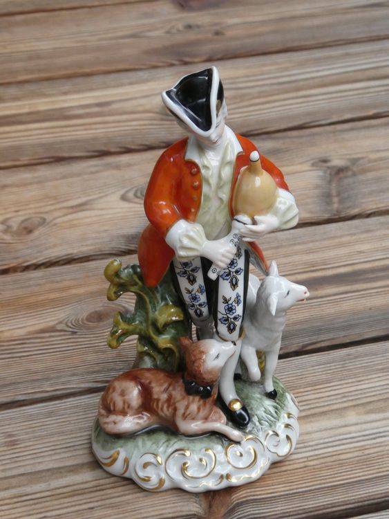 Porzellanfigur Schafhirt mit Dudelsack, Hund + Schaf (Gebraucht) in ...
