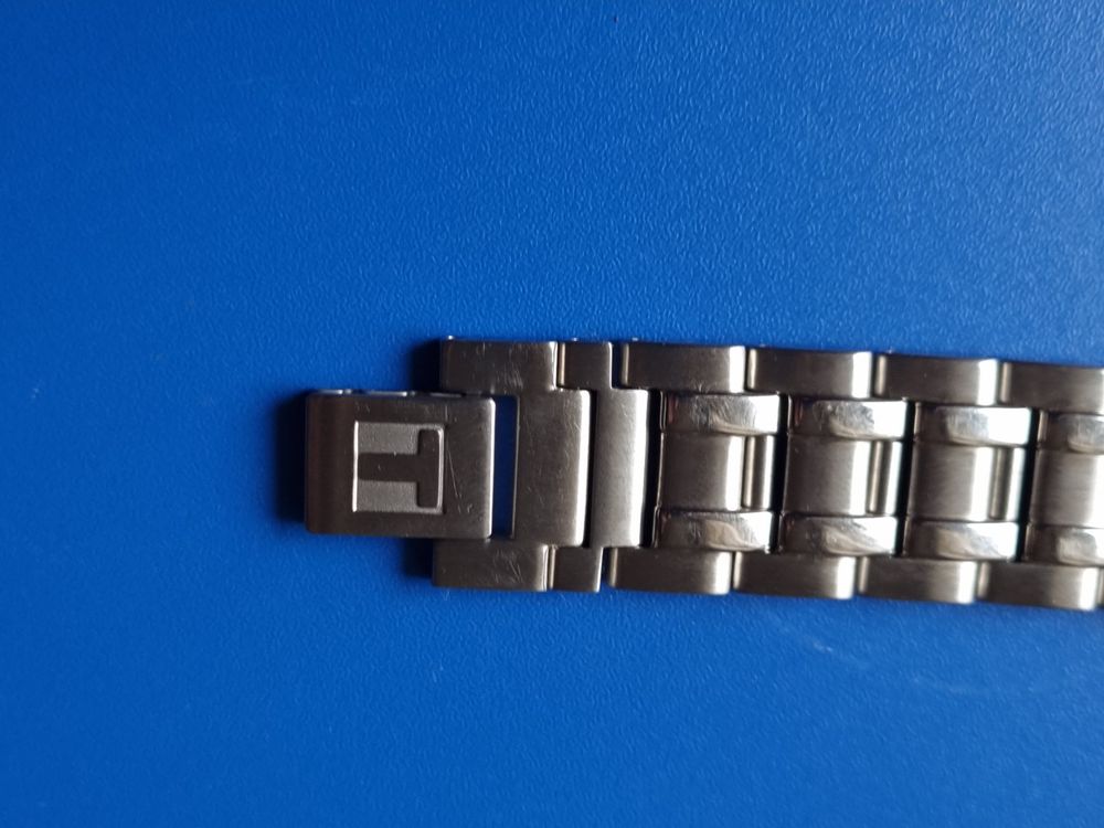 Tissot Two Timer Armband Original (Gebraucht) in für CHF 15 – mit ...