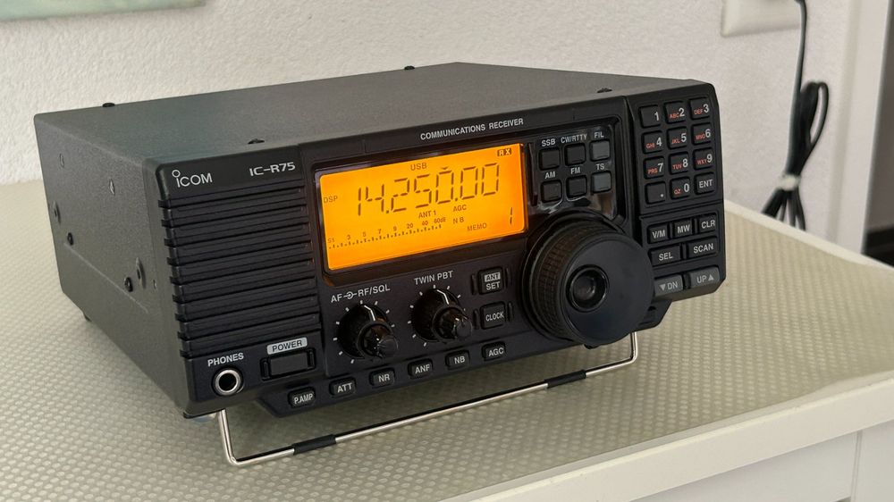 ICOM IC-R75 DSP Kurzwellenempfänger mit KIWA Mod. | Kaufen auf Ricardo