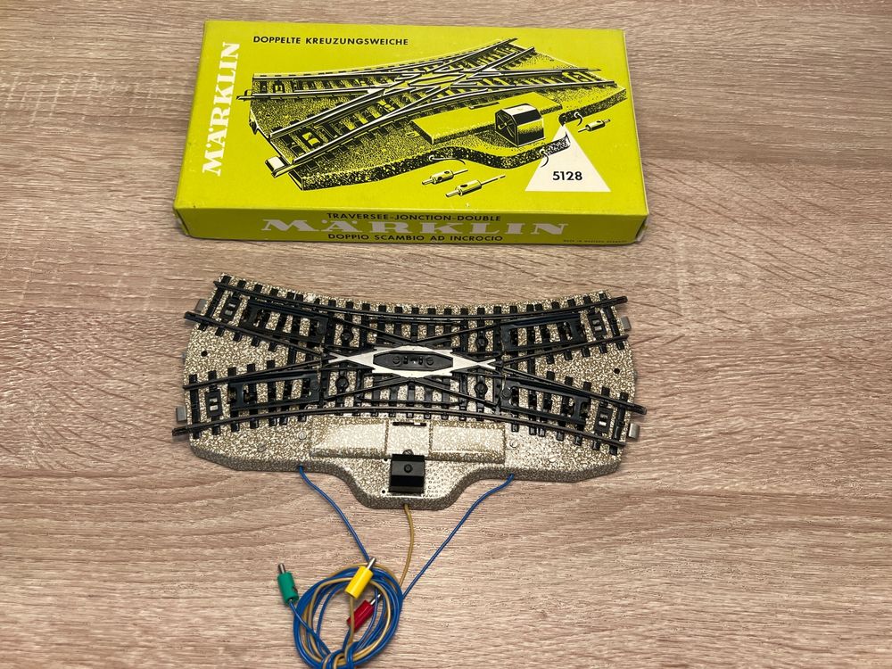 Märklin 5128 kreuzungsweiche H0 (7) (D'occasion) à St-Aubin-Sauges pour ...