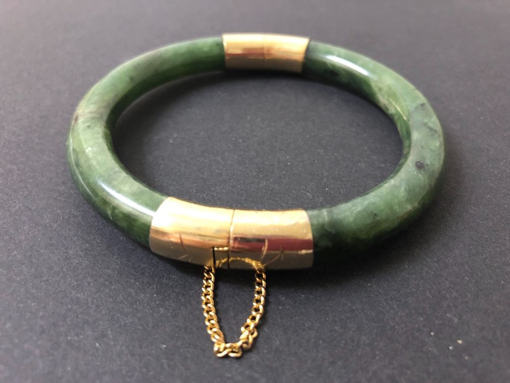 Jade Armband (Gebraucht) in Spiegel b. Bern für CHF 37 – mit Lieferung ...