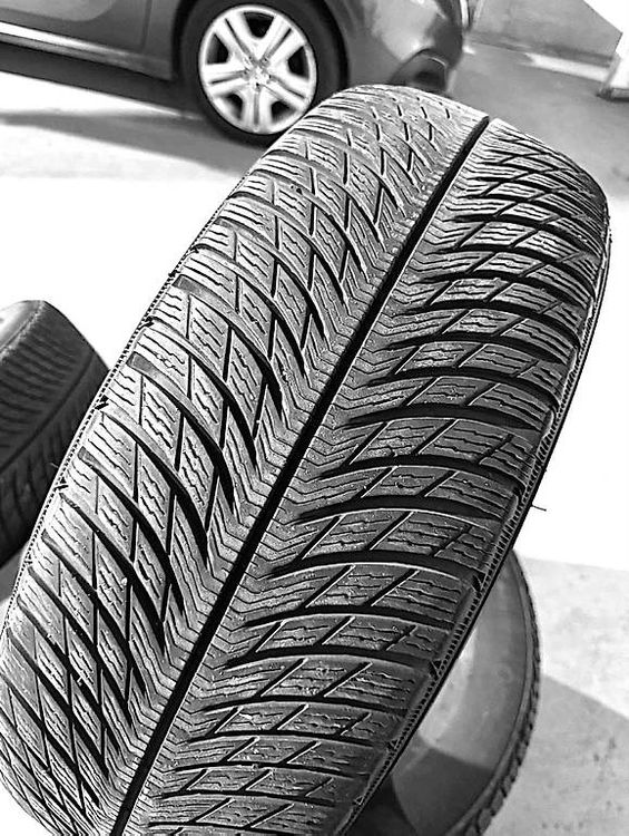 PNEUS HIVER 225/65/17 106H MICH PIL ALP 5 SUV NEUF À 90% (Gebraucht) in ...
