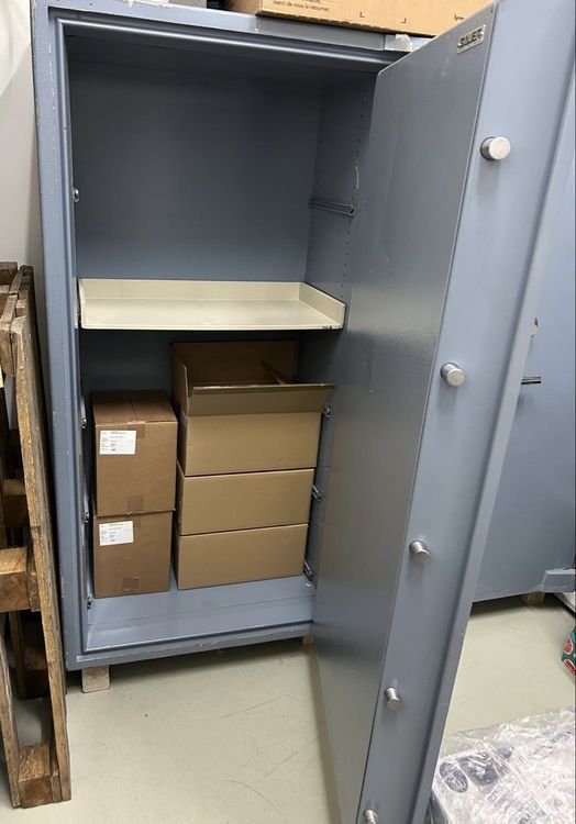 2x Schweizer Tresor / Wertschutzschrank Bauer (Gebraucht) in Neuenhof ...
