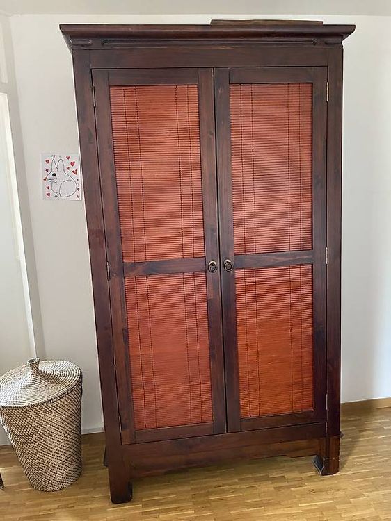 Armoire, commode, table de nuit (Gebraucht) in Collex für CHF 300 – nur ...