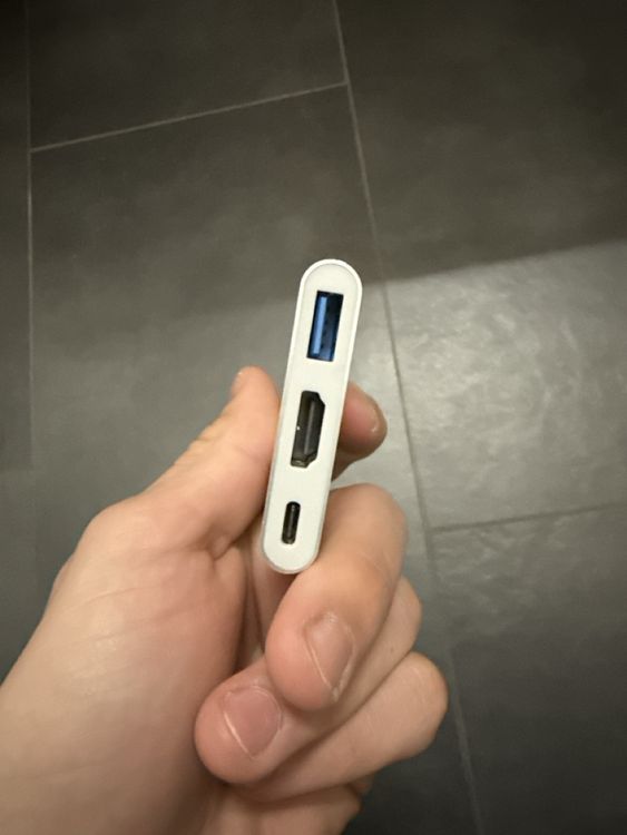 Neuwertiger USB-C Hub Adapter - Sofort verfügbar! (Neu und ...