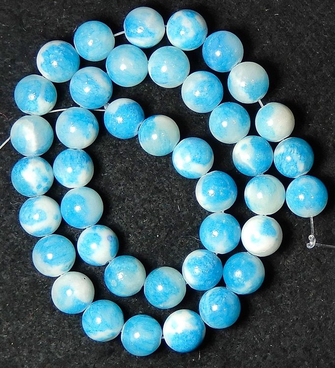 1 Strang echte schöne hellblaue Jade Perlen 10 mm (Neu (gemäss ...